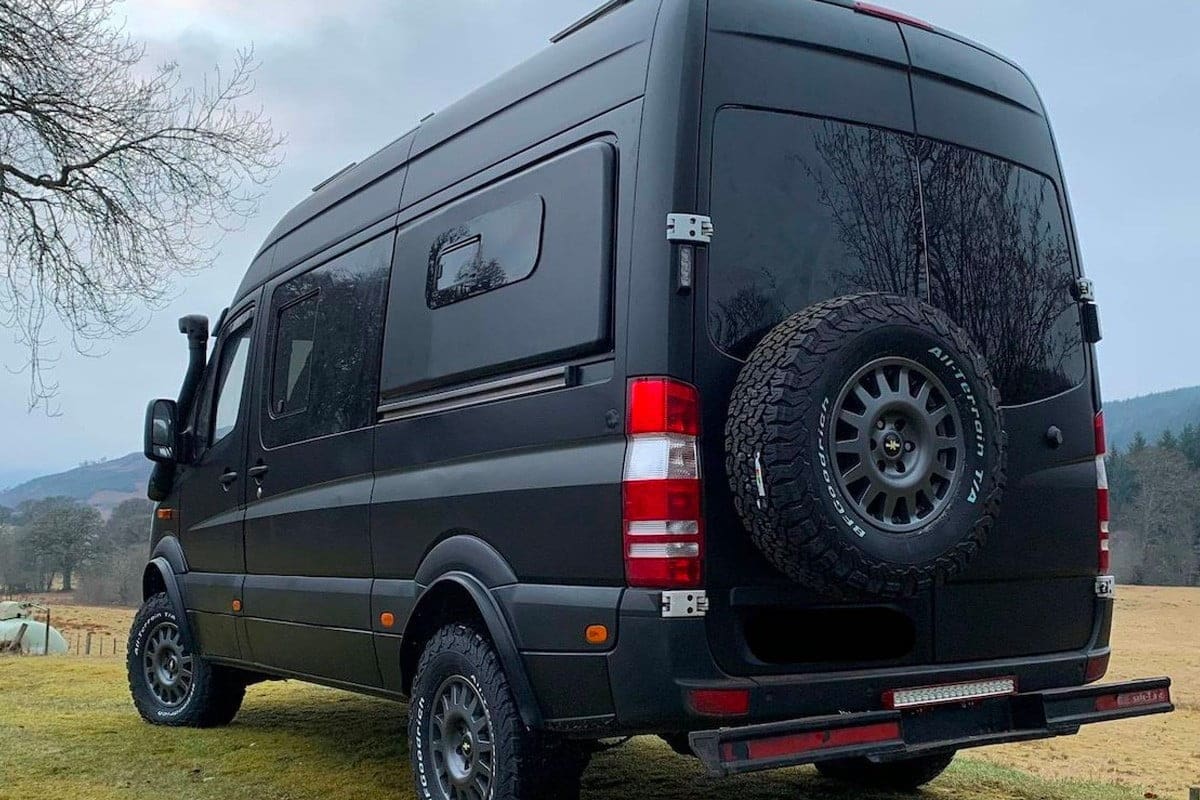 Universal Conversion Window - Opening (800mm x 270mm) - VanPimps