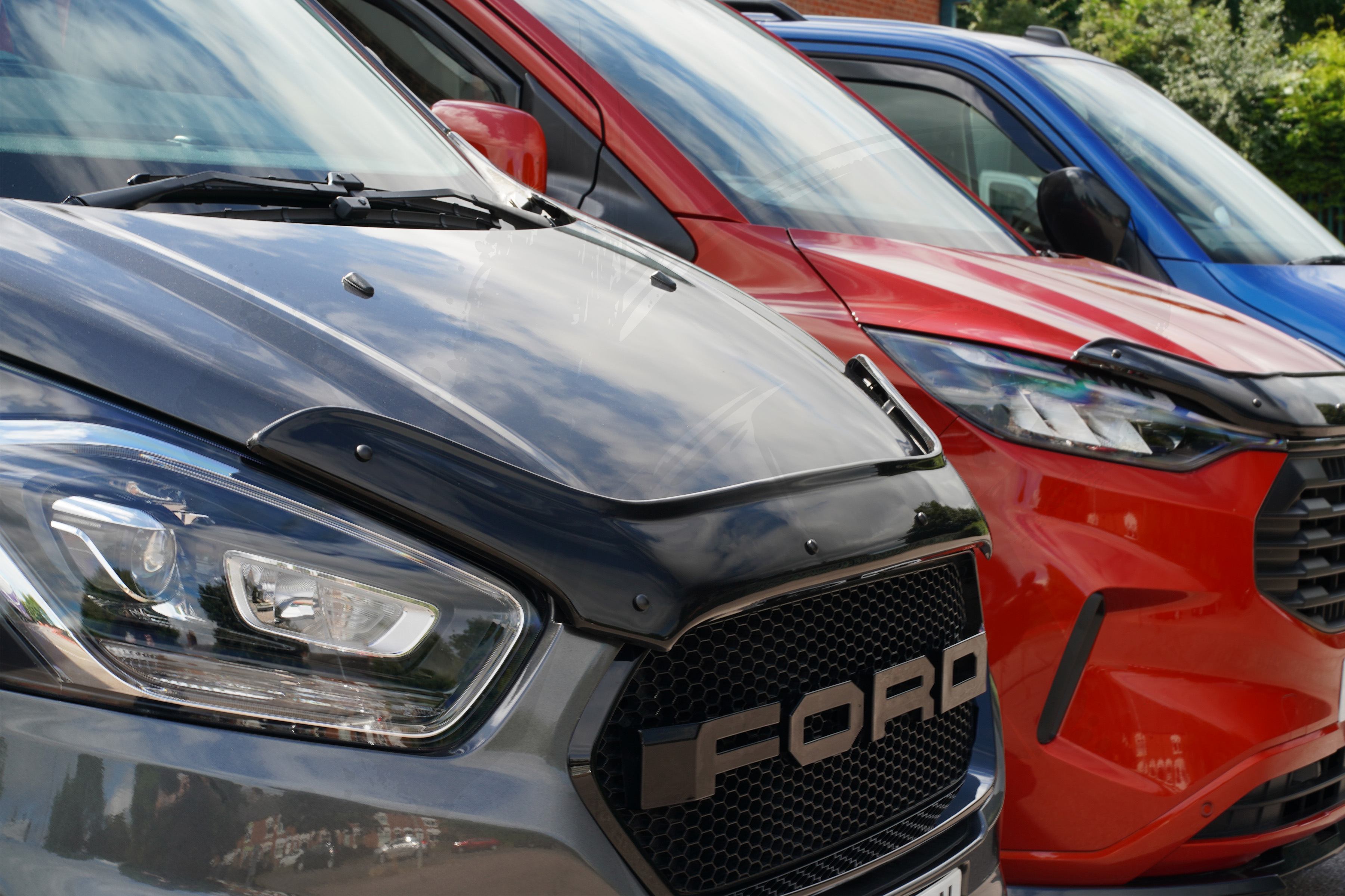 Ford Transit Custom 2018-2022 (MK1 Facelift) Bonnet Deflector - Gloss ...